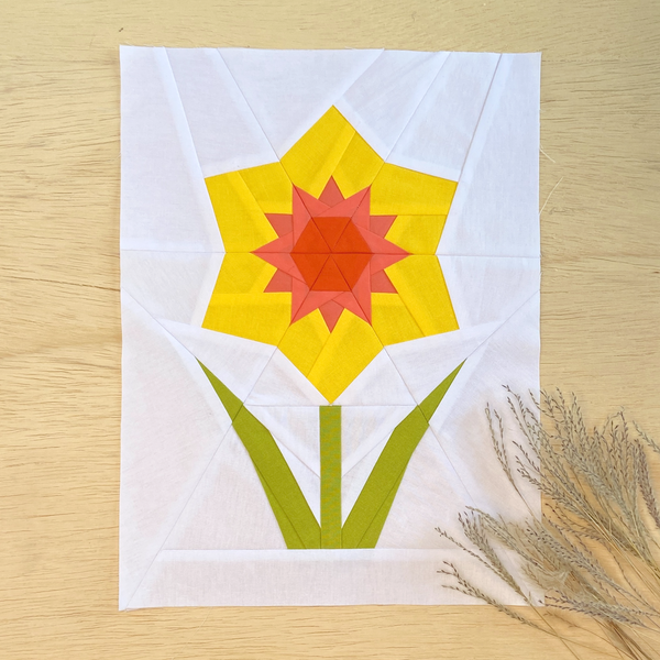 DAFFODIL quilt block pattern – Tomte Studio